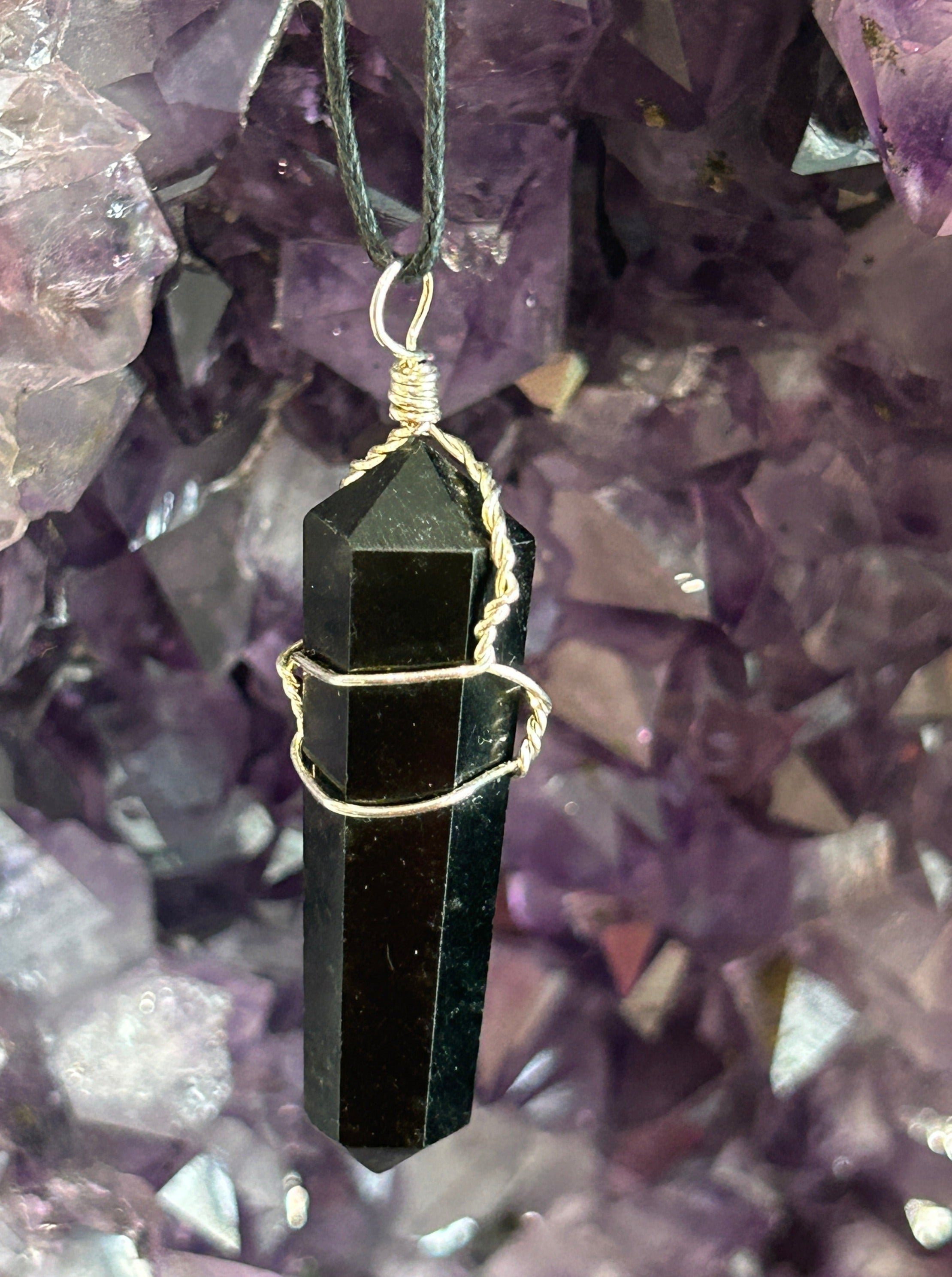 Obsidian Wire Wrap Necklace – Mineralism